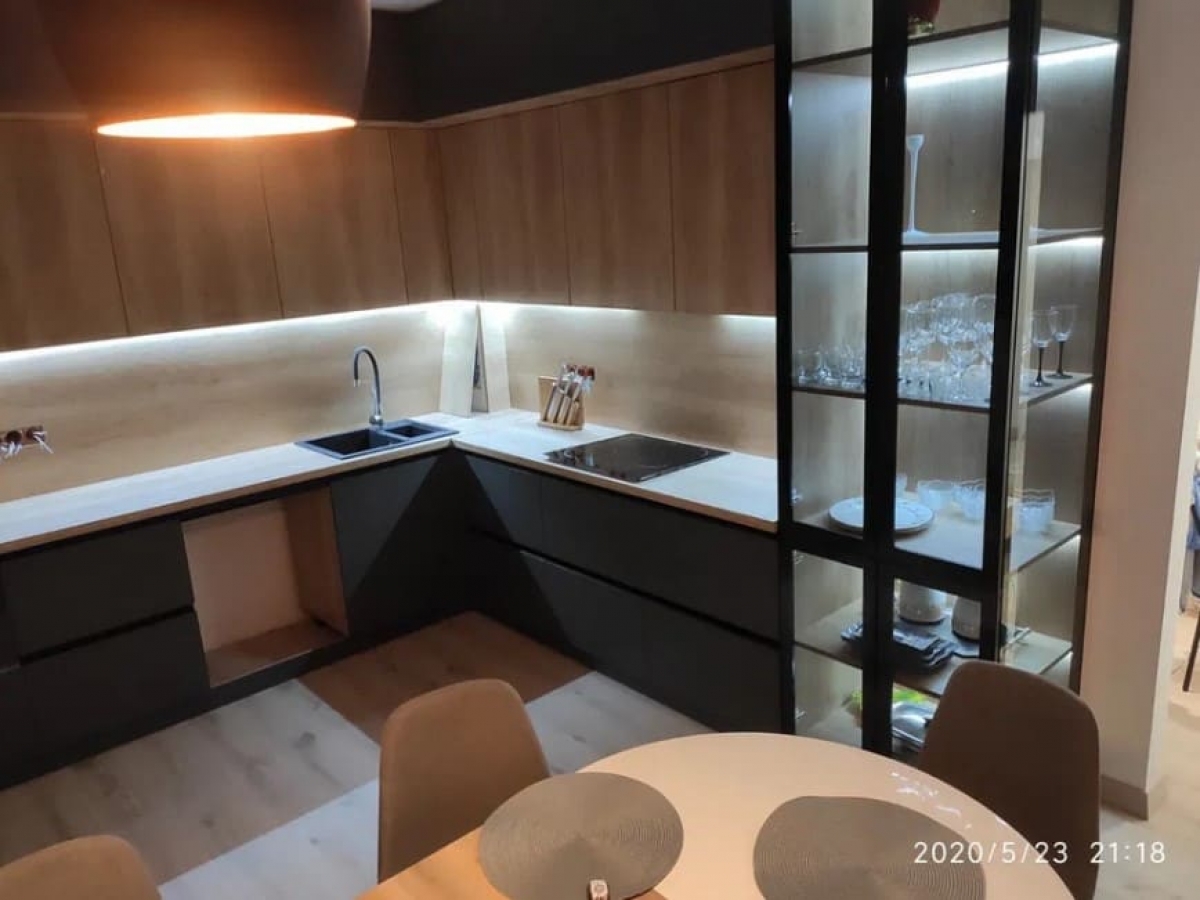 Кухня на замовлення з фасадами AGT 726 Soft Touch і Egger. ЖК Karaway Tower